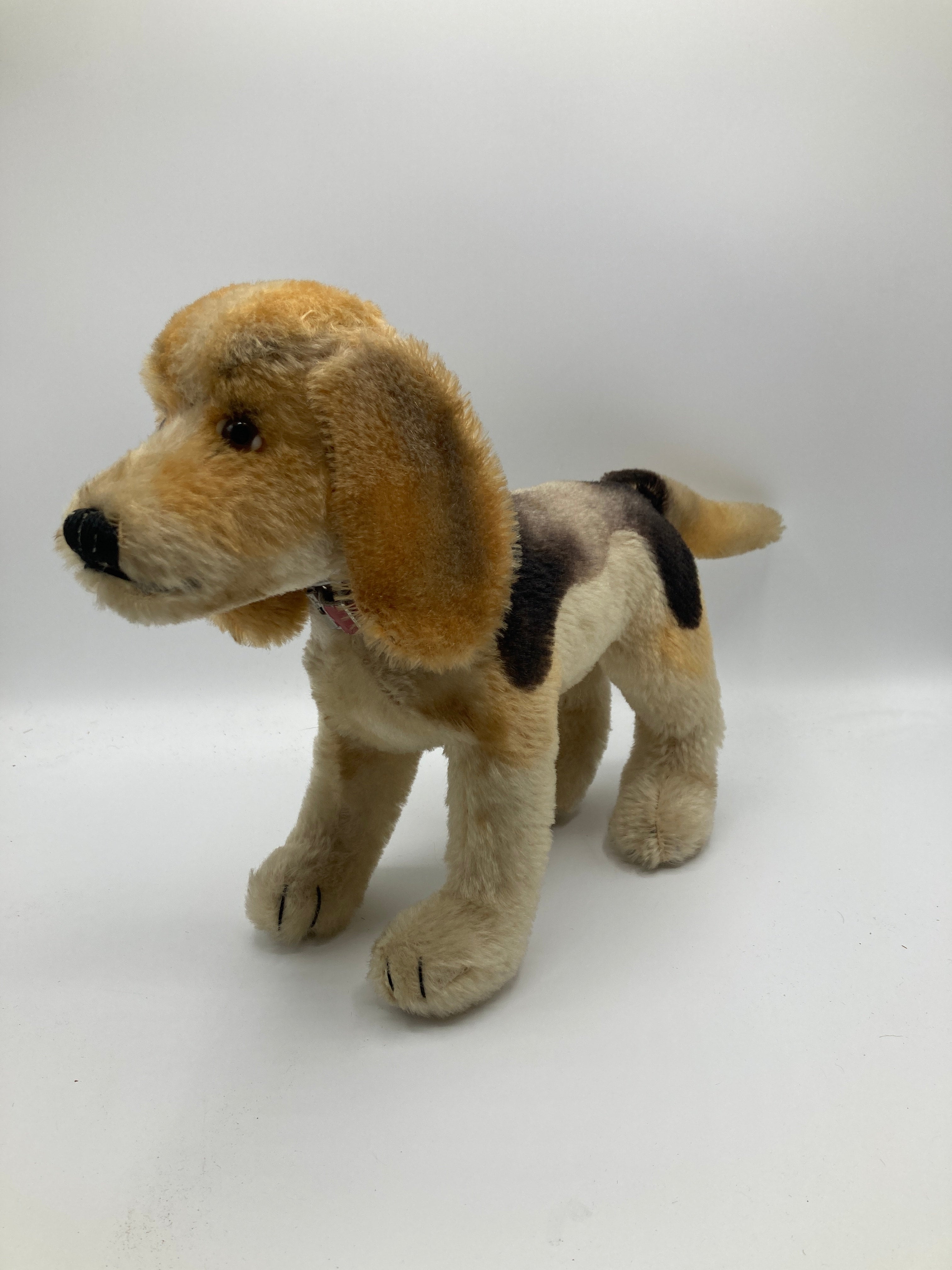 Steiff's Largest Standing Biggie Beagle With ID | My Site