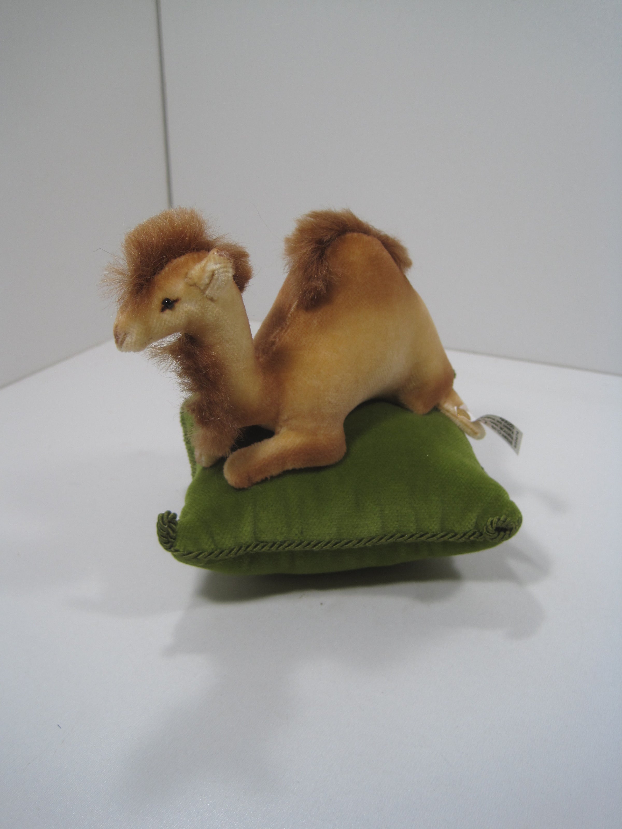 Camel Pin Cushion